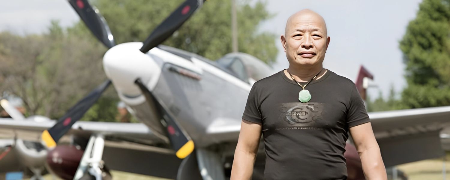 Master of the Air: Meet Legendary Pilot Nguyen Hong My | Smiling Albino